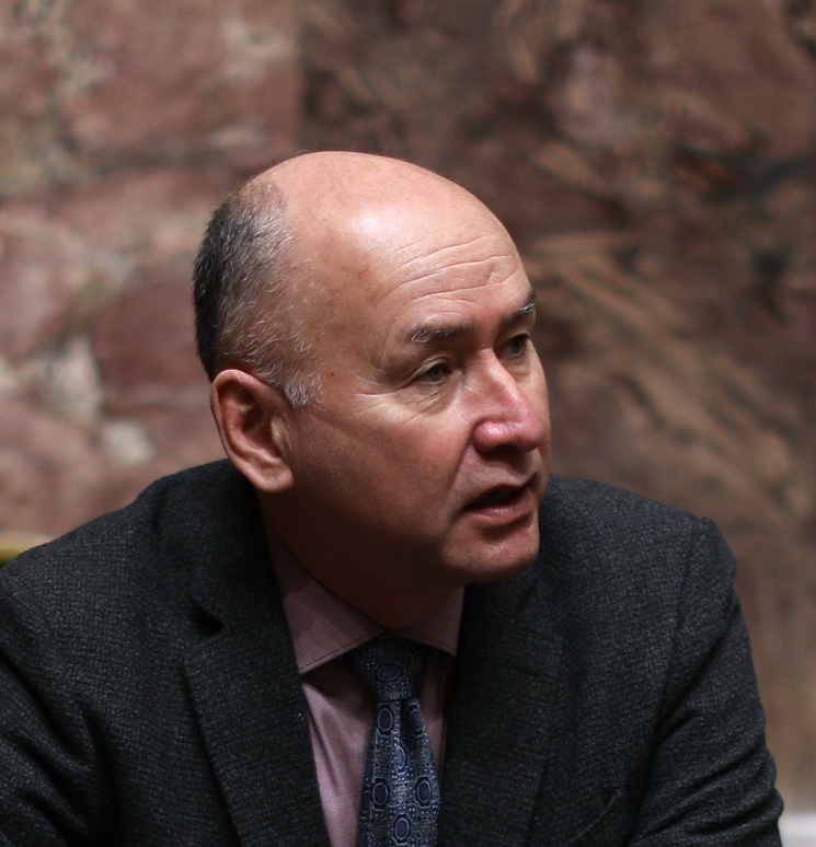 Outspoken FN leader and LNG advocate Ellis Ross will vie for federal ...