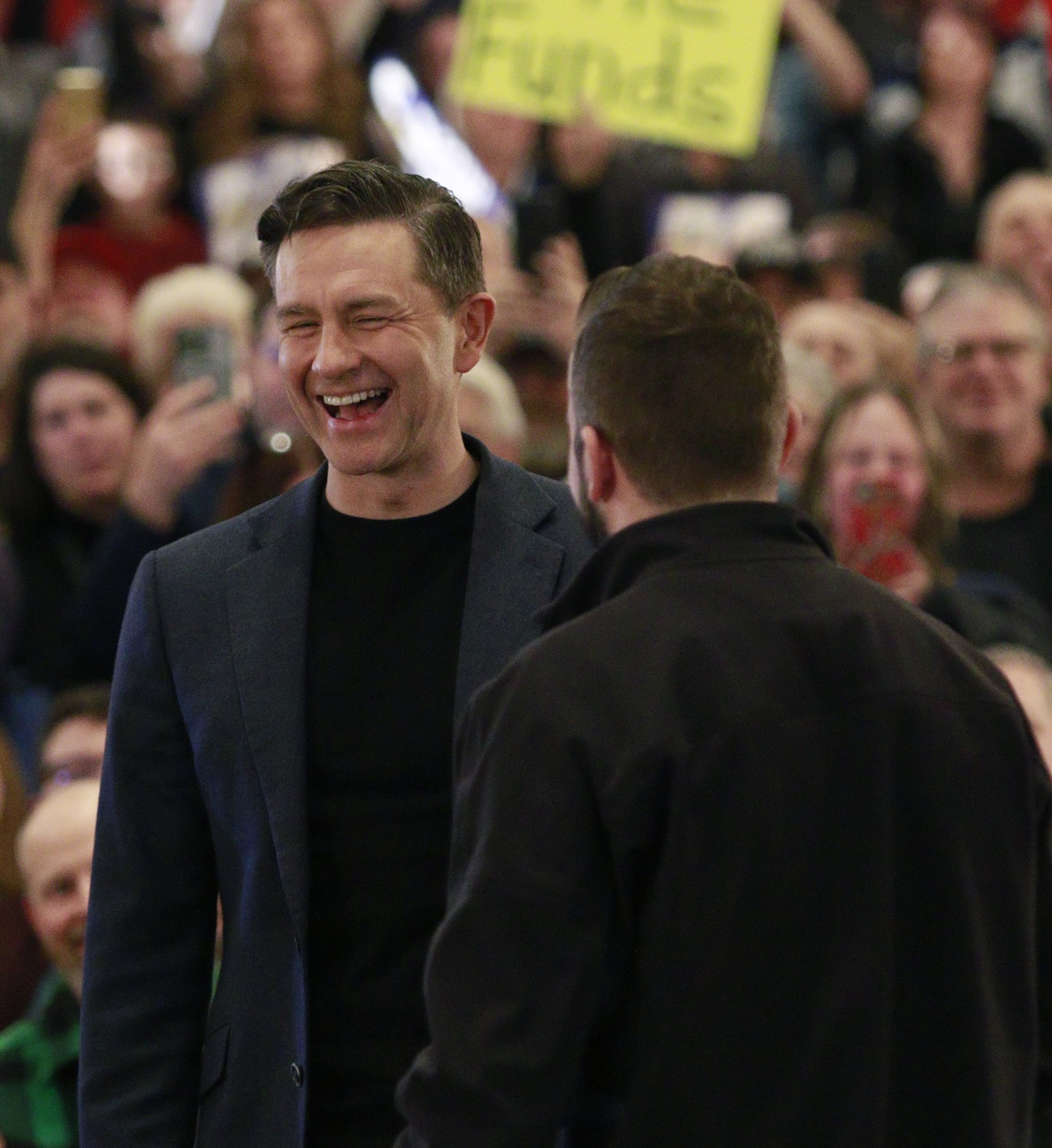 Powell River gives Poilievre rock star welcome, marathoner exit ...